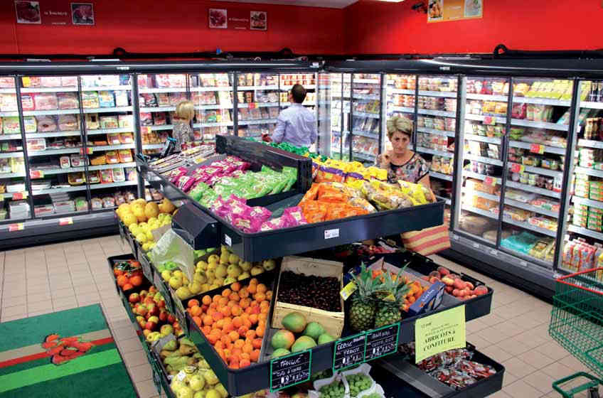 Rayon fruits et légumes de votre supermarché