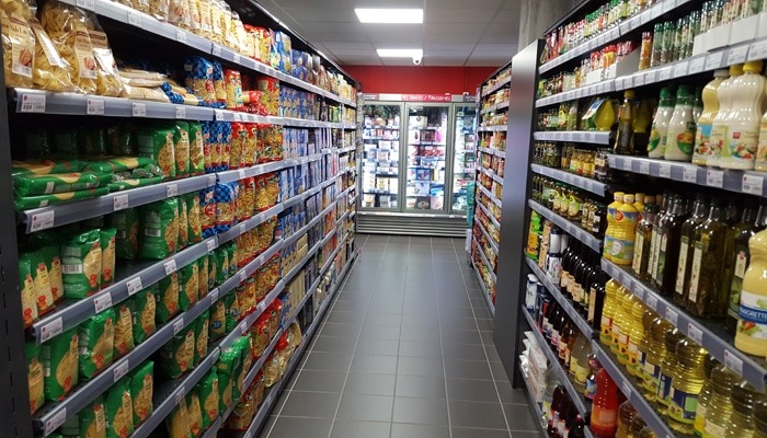Rayon épicerie de votre supermarché